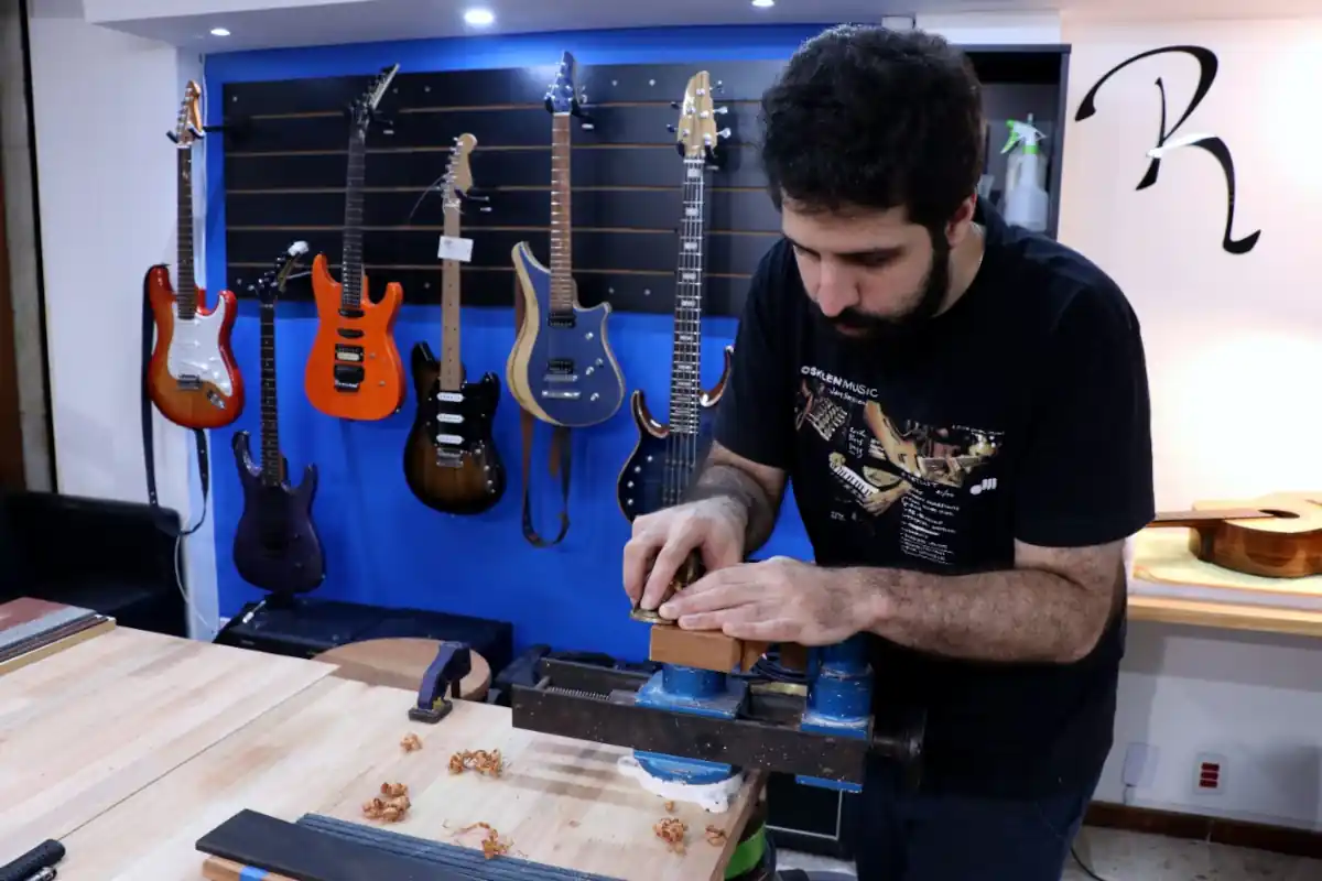 Blog - Luthier R.Gil Guitars